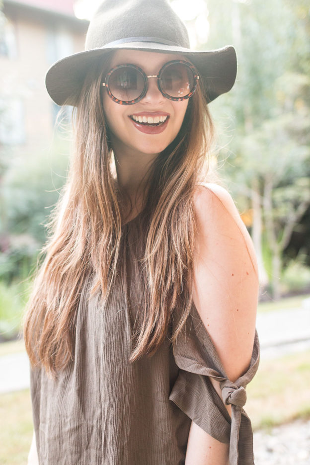 How to Take Your Own Outfit Photos for Your Blog // Seattle Fashion Blog